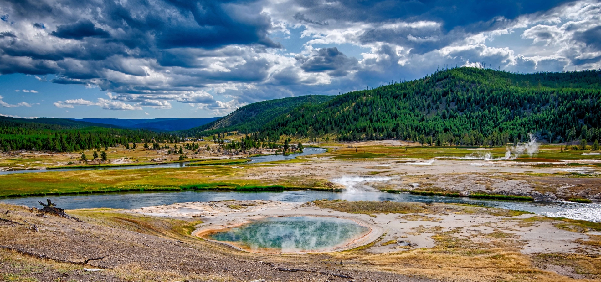 Yellowstone National Park Visit Yellowstone National Park: 2025 Travel